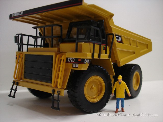 CAT 777D